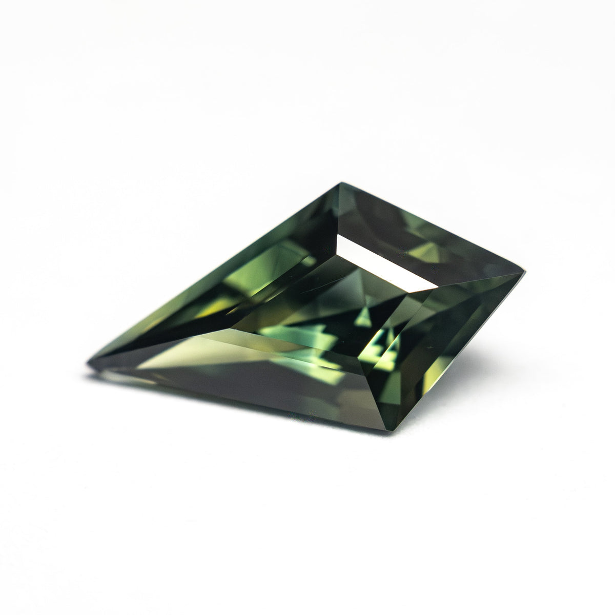 2.16ct 12.76x7.18x4.83mm Kite Step Cut Sapphire 27140-01 | ATTIC